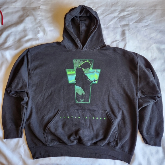 Justin Bieber | Sweaters | Justin Bieber Justice Cross Photo World Tour ...